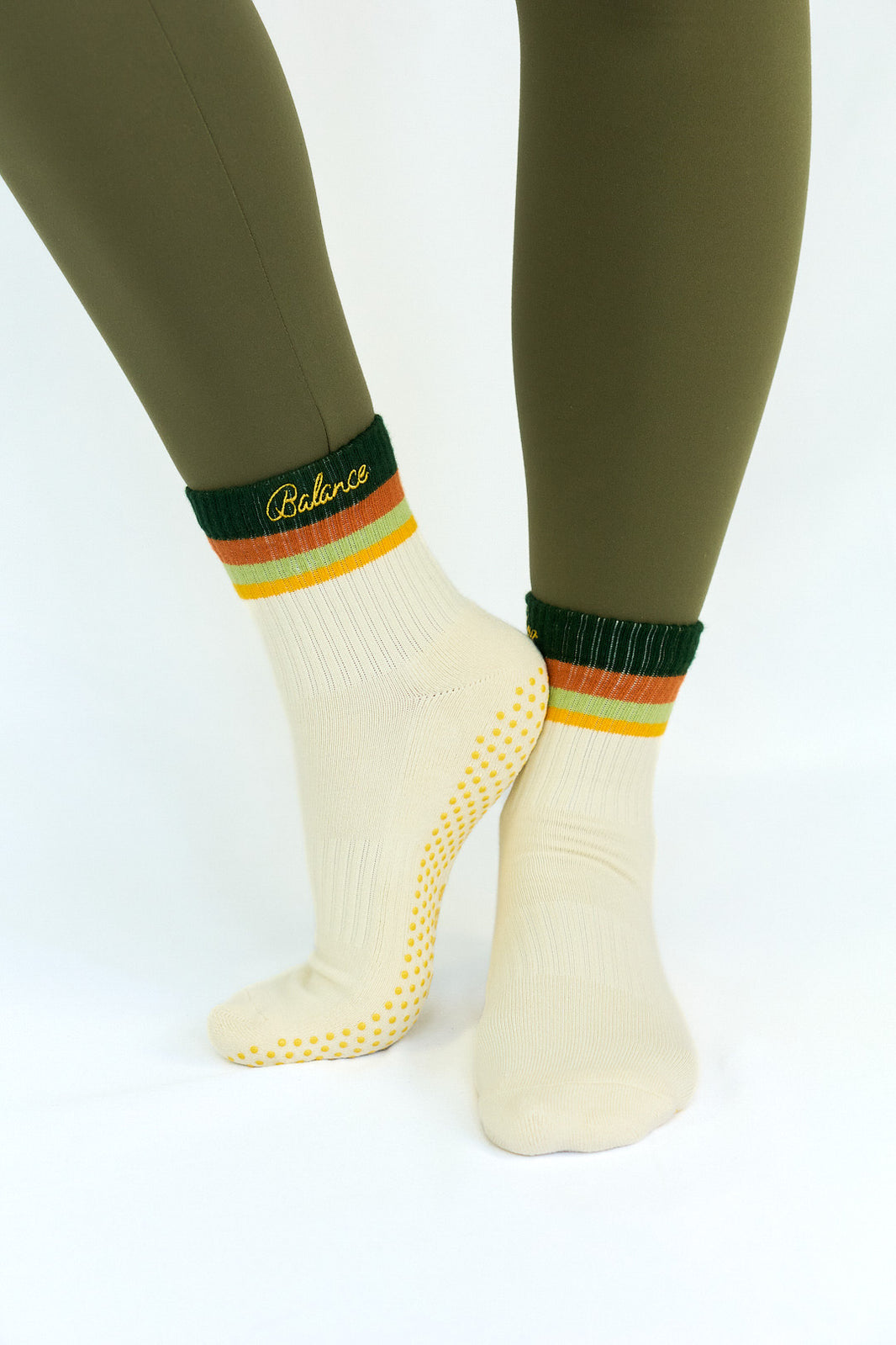 Glide Sculpt - Pilates athletic wear and grip socks